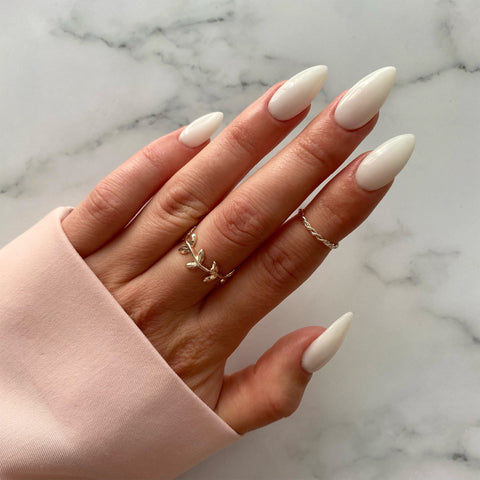 Milky Way Creamy White Nail Powder | White Nail Designs | GLAMRDiP