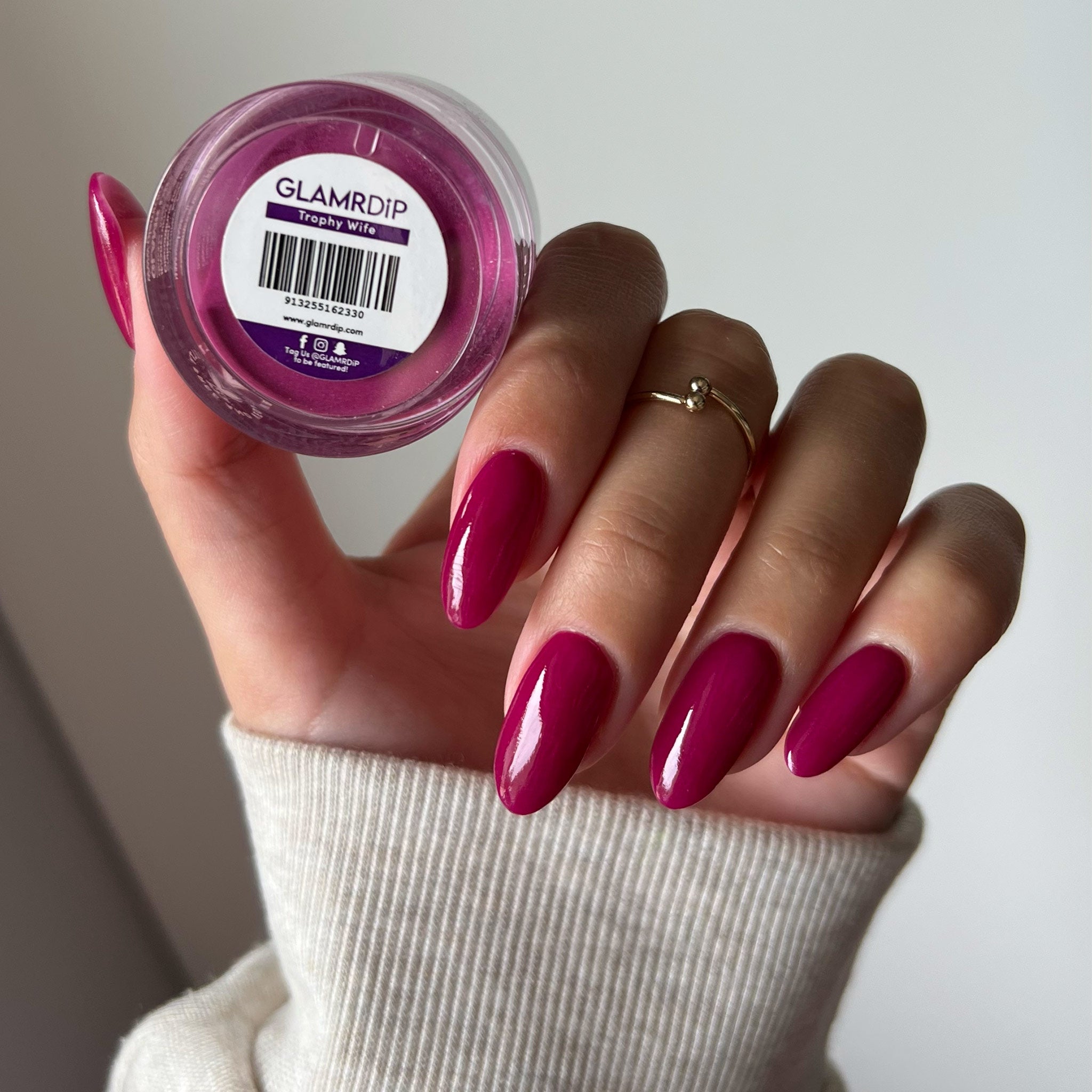 Trophy Magenta Nail Powder | Trending Nail Designs | GLAMRDiP